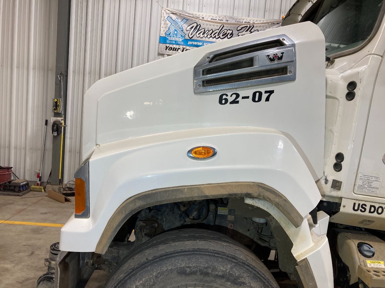 Western Star Trucks 4700 Hood for Sale