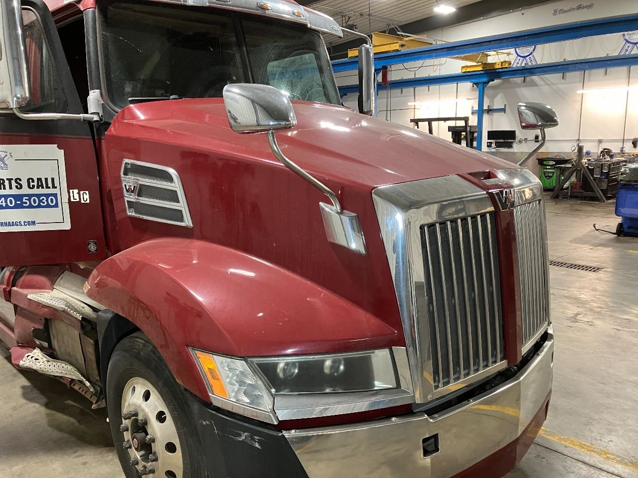 A17-20220-015 | Western Star Trucks 5700 Hood for Sale