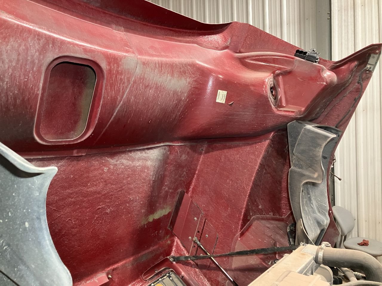 A17-20220-015 | Western Star Trucks 5700 Hood for Sale