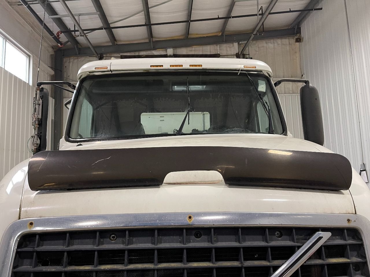 Volvo VNL Hood, Bug Deflector for Sale