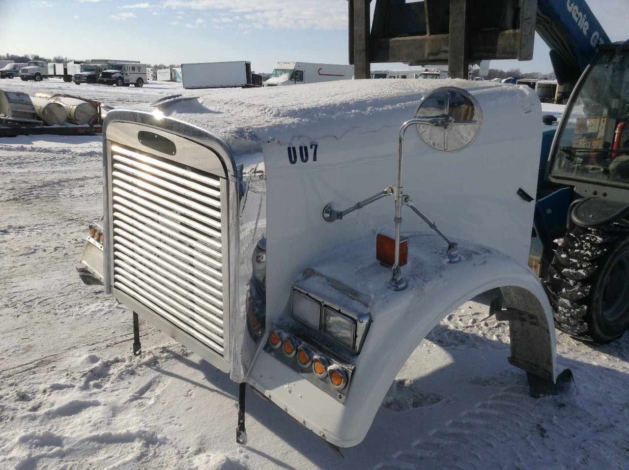 A17-12335-005 | Freightliner FLD120SD Hood for Sale