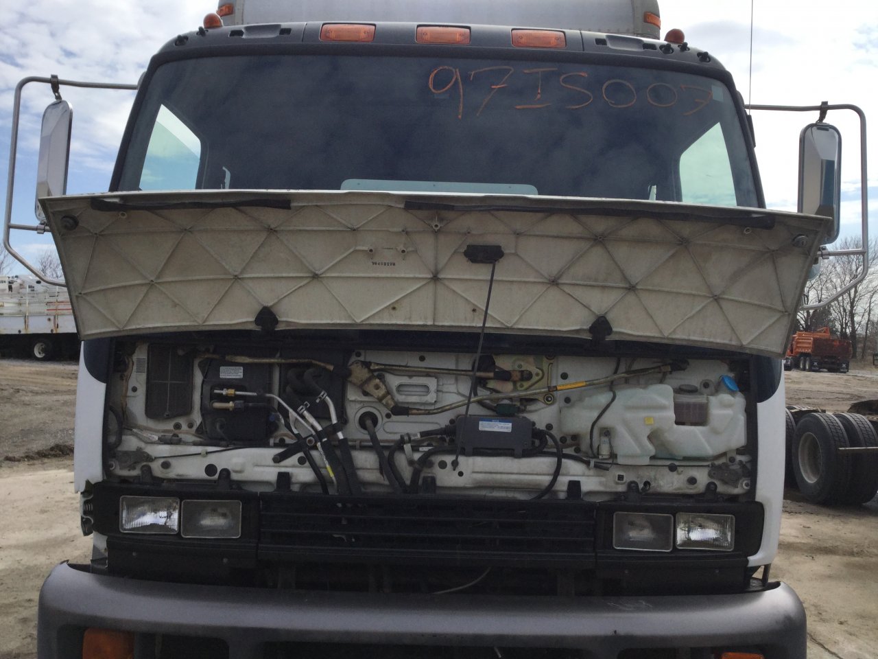 UP-GF30-KD50 | Isuzu FTR Hood for Sale