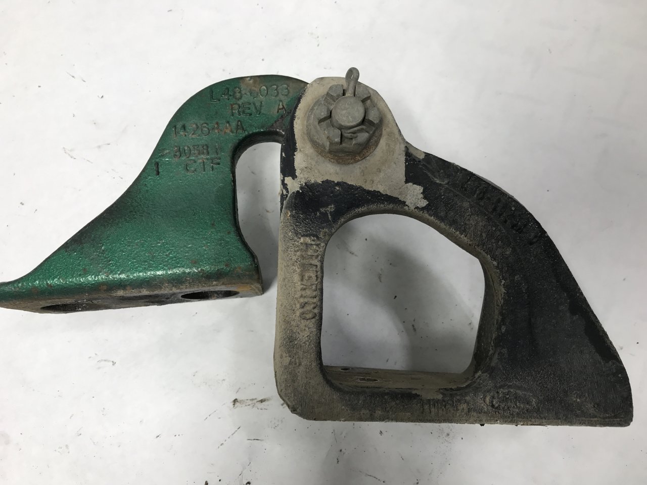 L48-6033 | Peterbilt 388 Hood Hinge for Sale