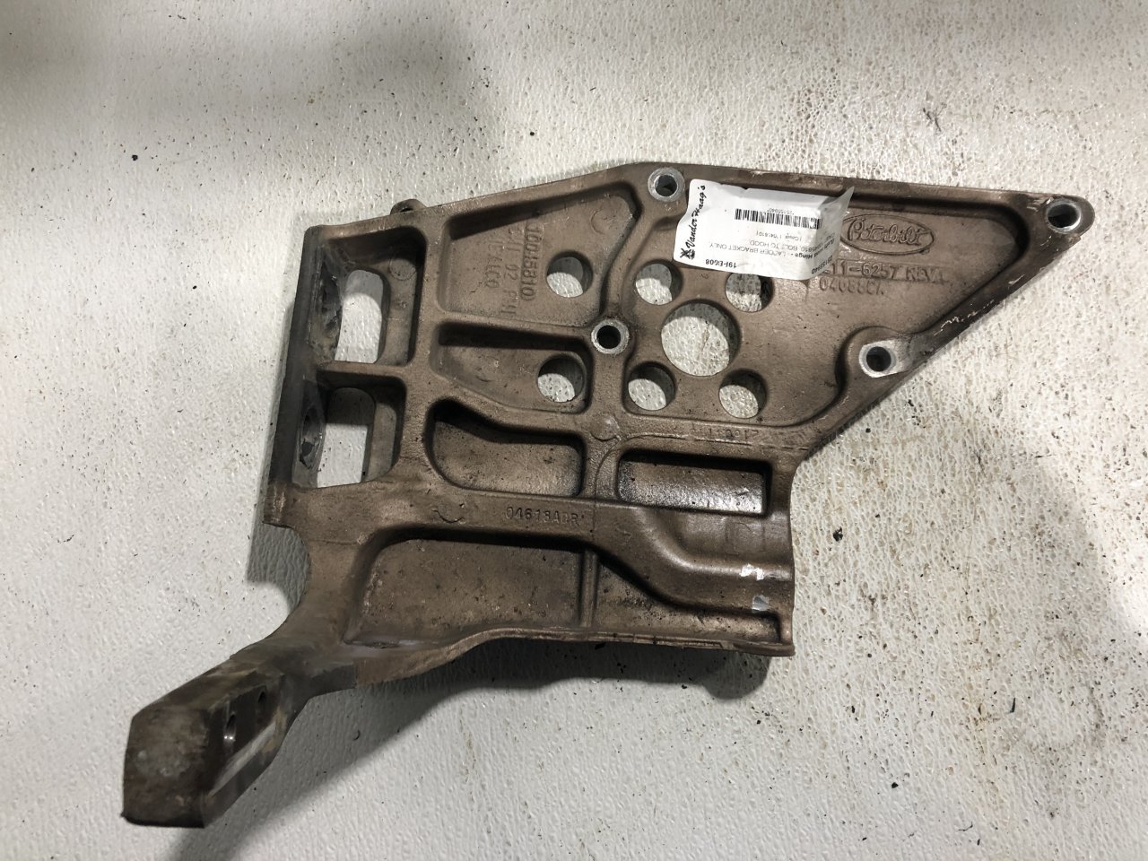 L11-6257 | Peterbilt 567 Hood Hinge for Sale