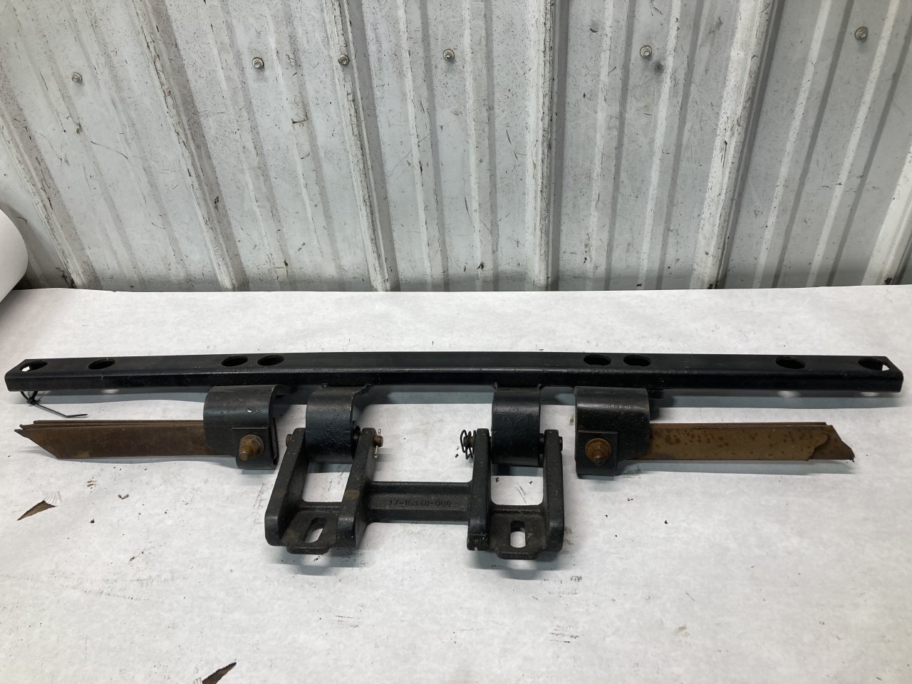 17-15343-000 | Freightliner COLUMBIA 120 Hood Hinge for Sale