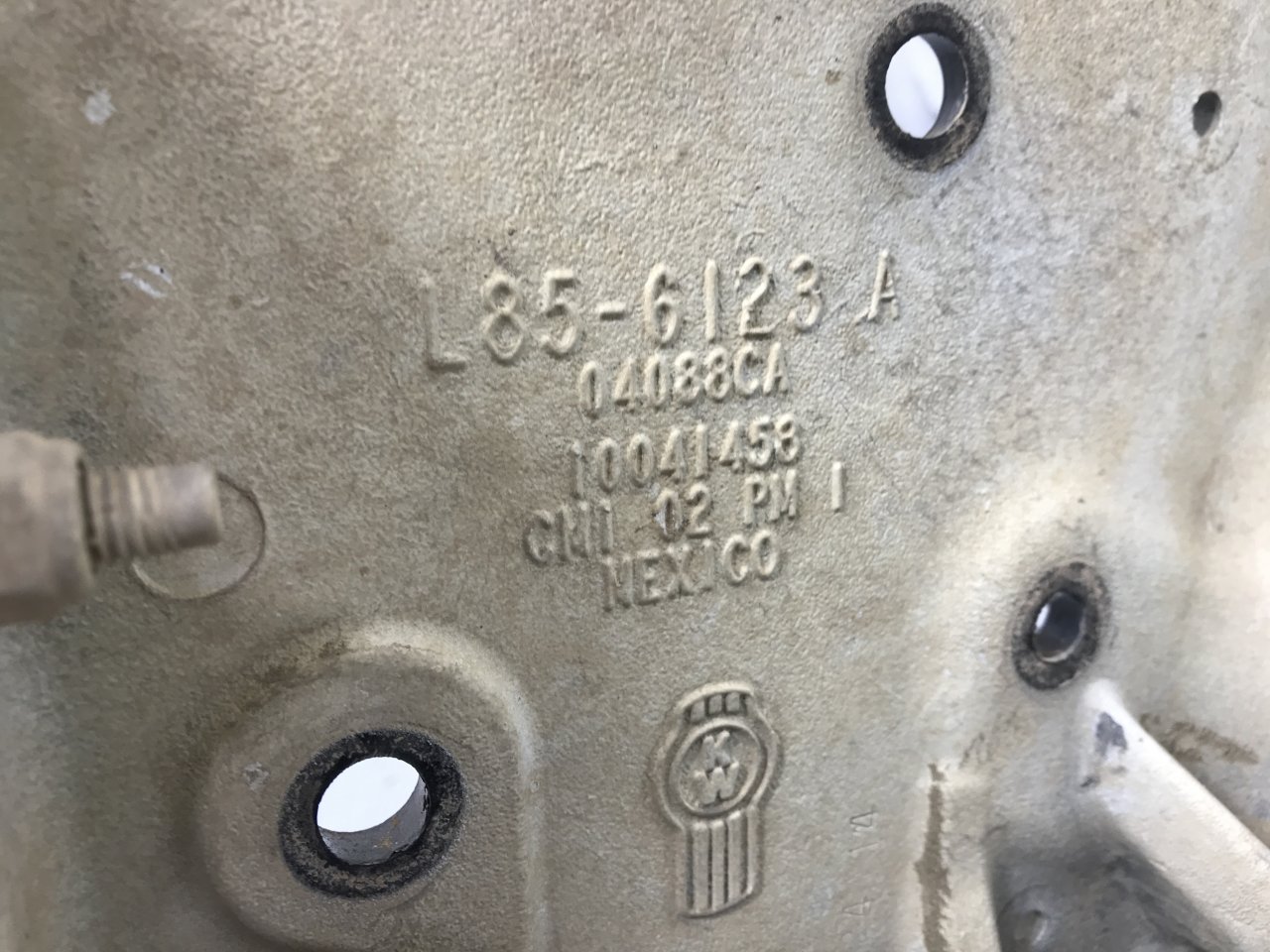 L48-6165 | Kenworth T880 Hood Hinge for Sale