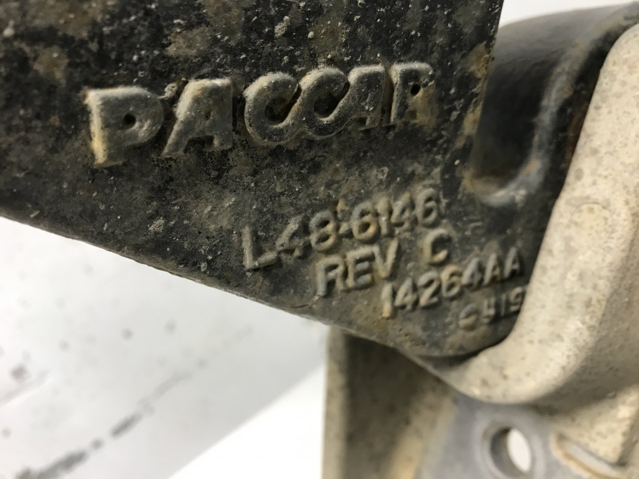 L48-6165 | Kenworth T880 Hood Hinge for Sale