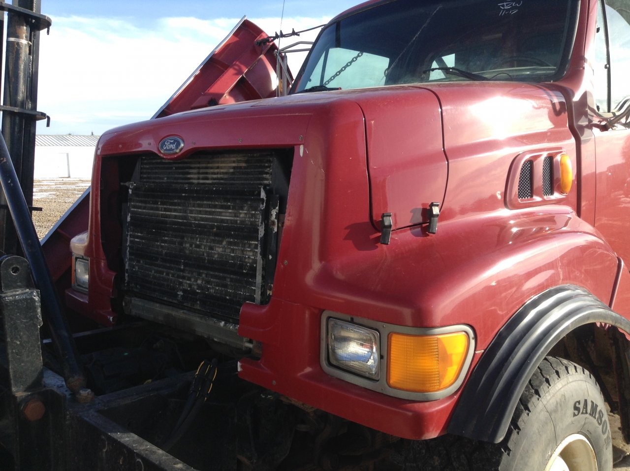 Ford L9511 Hood for Sale