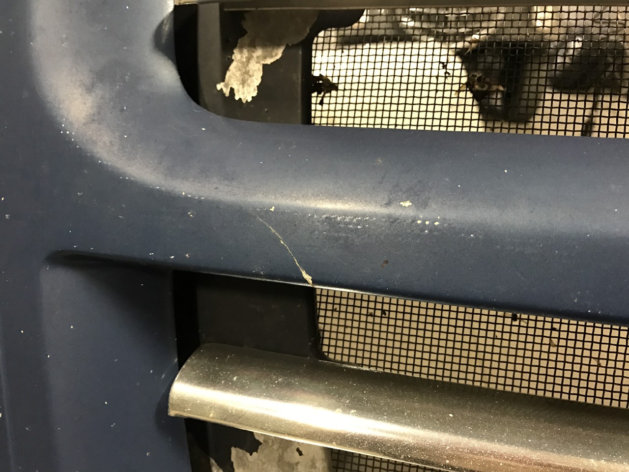 Ford L9522 Hood for Sale