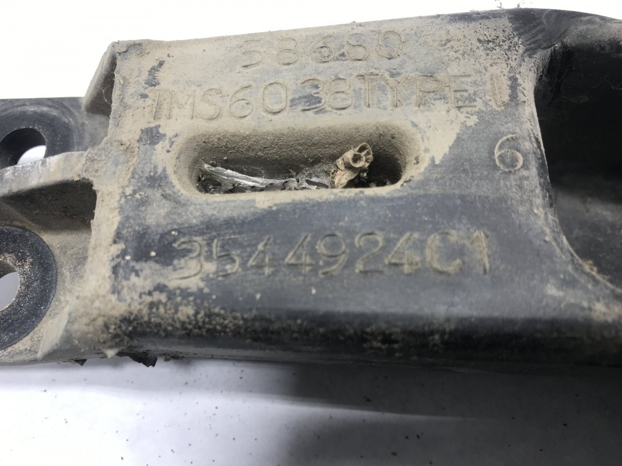 3544924C1 | International 7400 Hood Latch for Sale