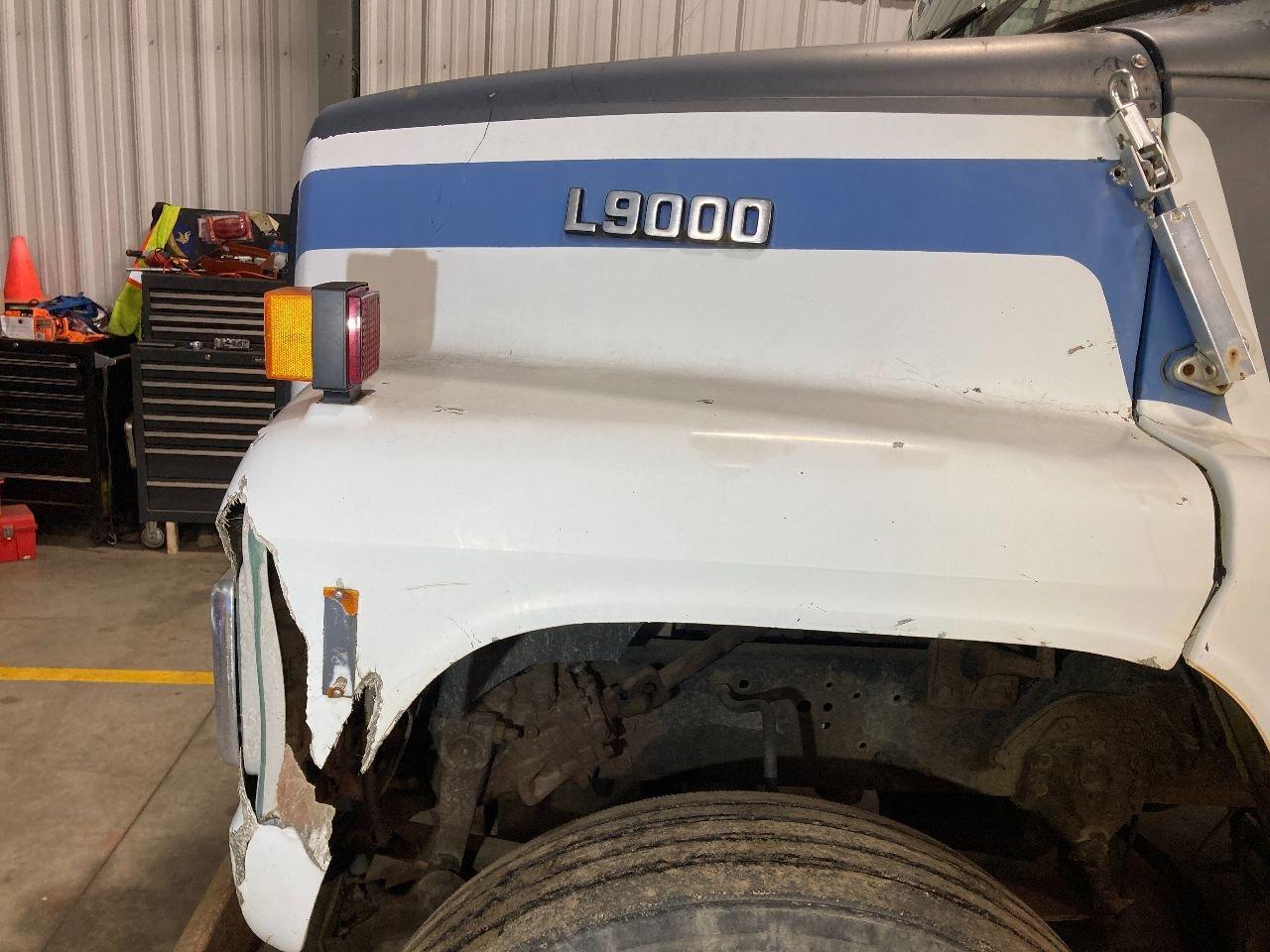 FOHZ-16000-A | Ford LNT9000 Hood for Sale