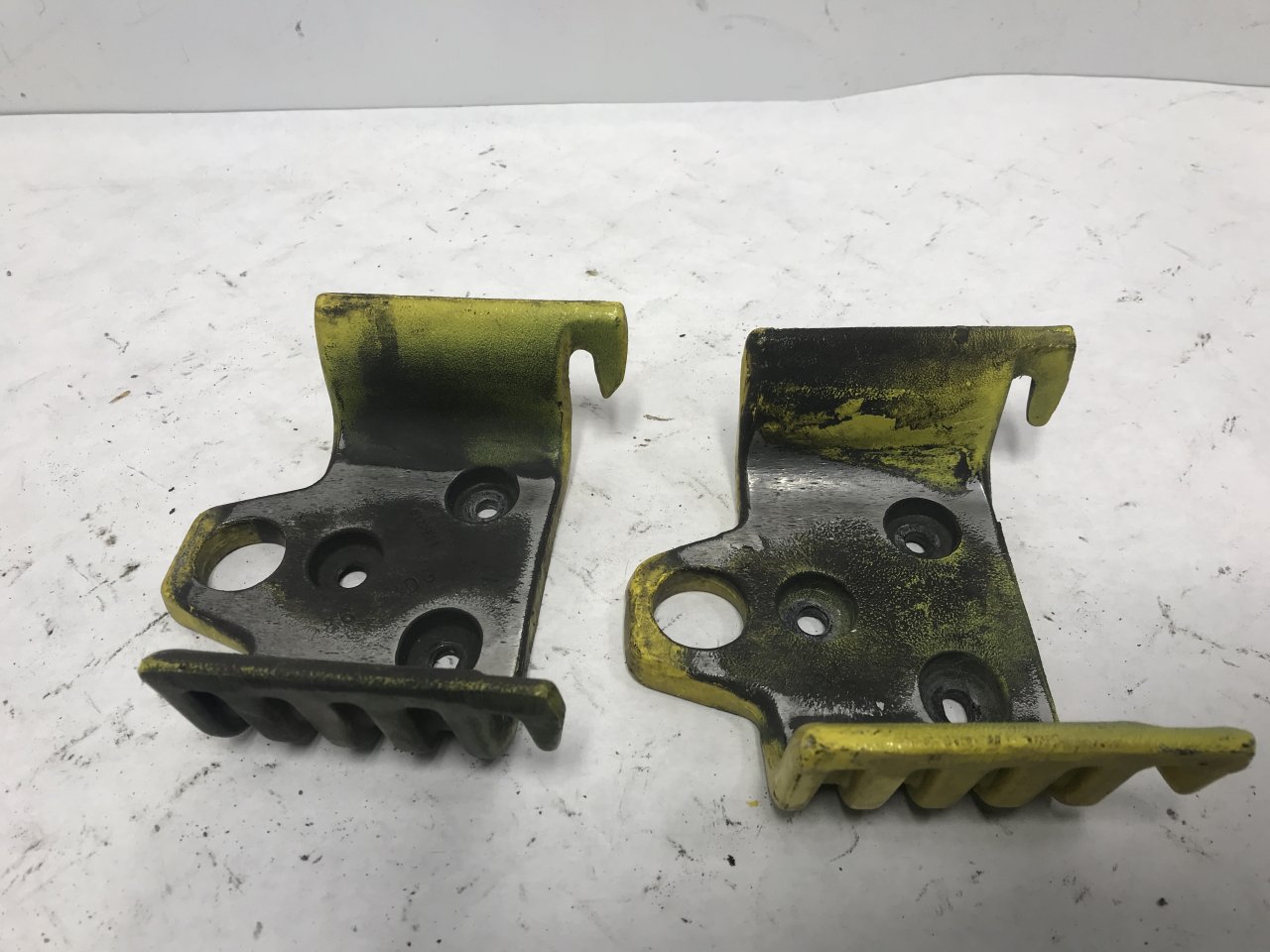 L67-6018 | Peterbilt 579 Hood, Misc. Parts for Sale