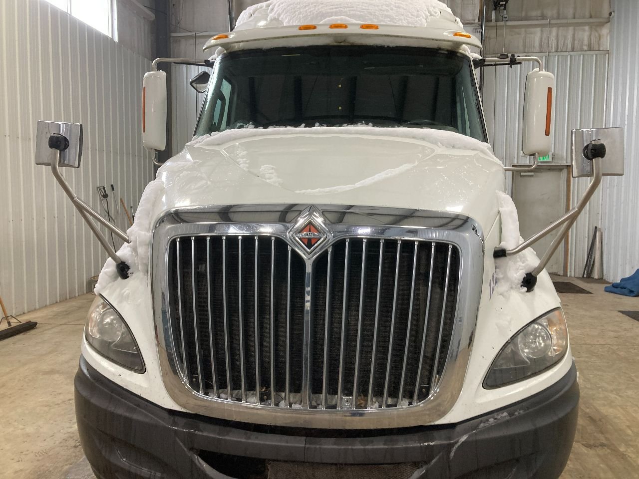 International RH Hood for Sale