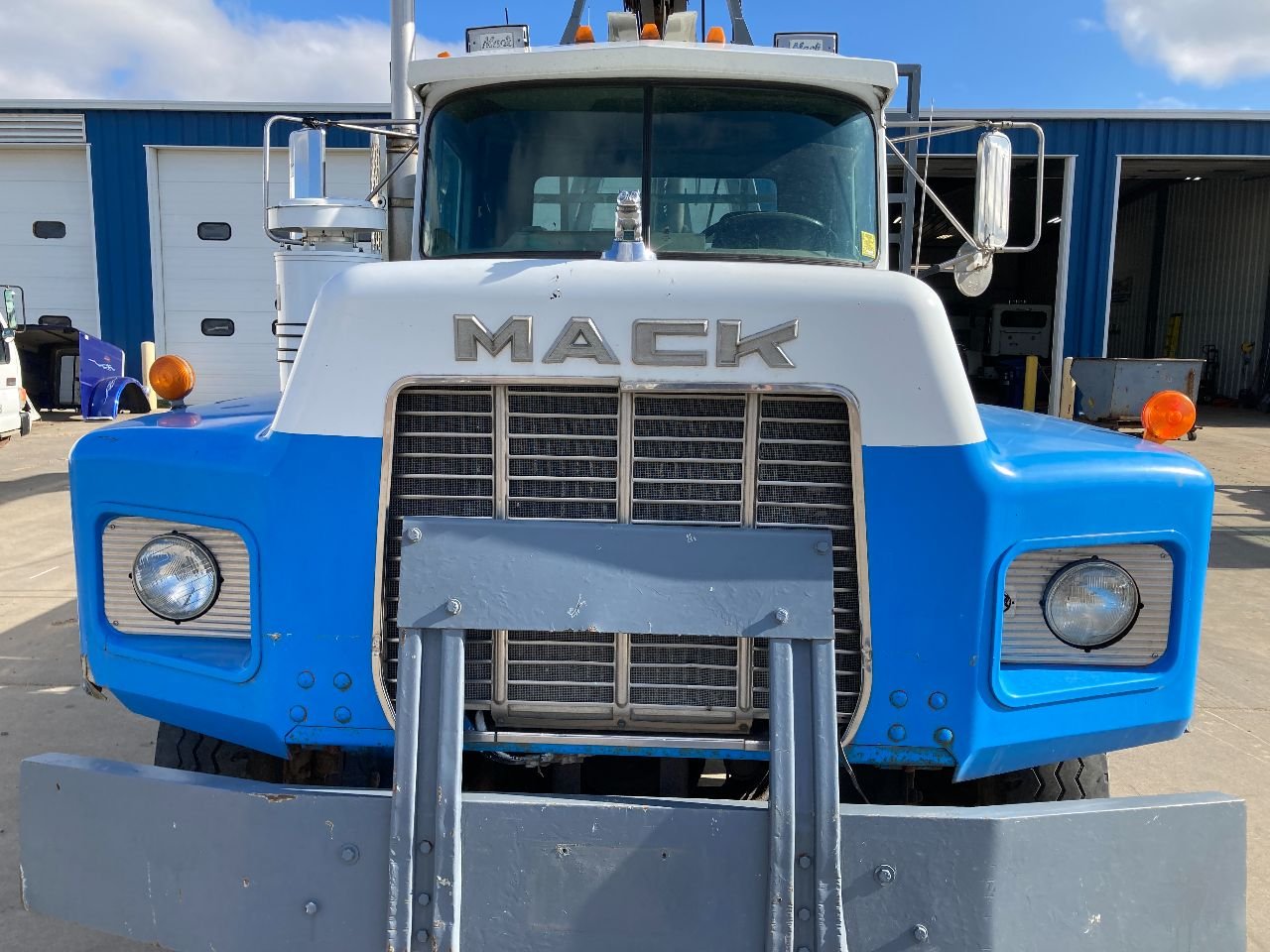 Mack RB600 Hood for Sale