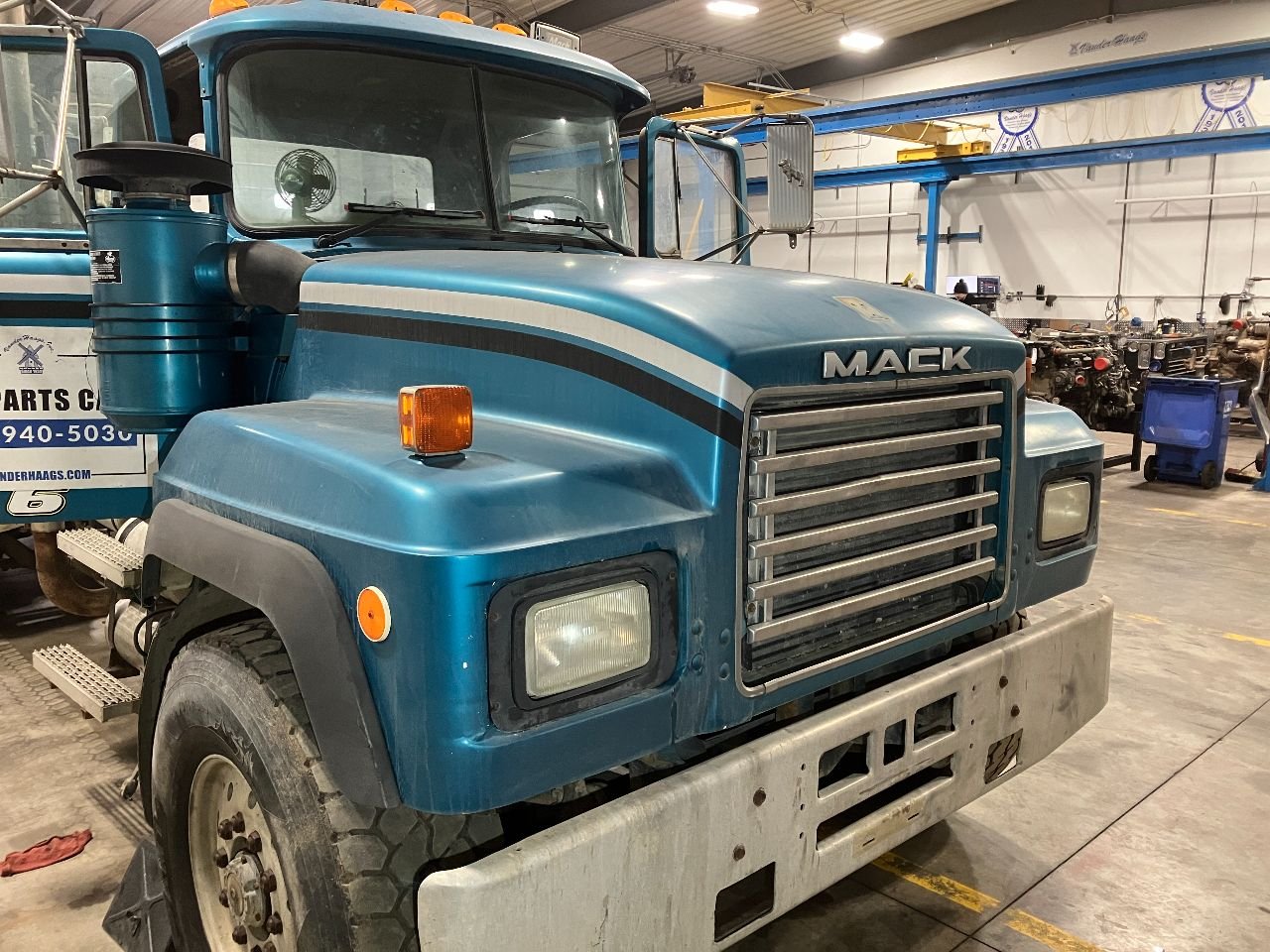 JP-M07M | Mack RD600 Hood for Sale