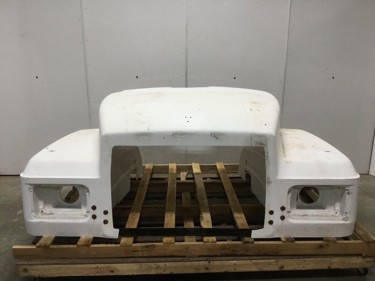 11-12501 | Mack RD800 Hood for Sale