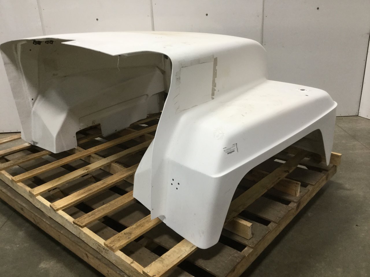 11-12501 | Mack RD800 Hood for Sale