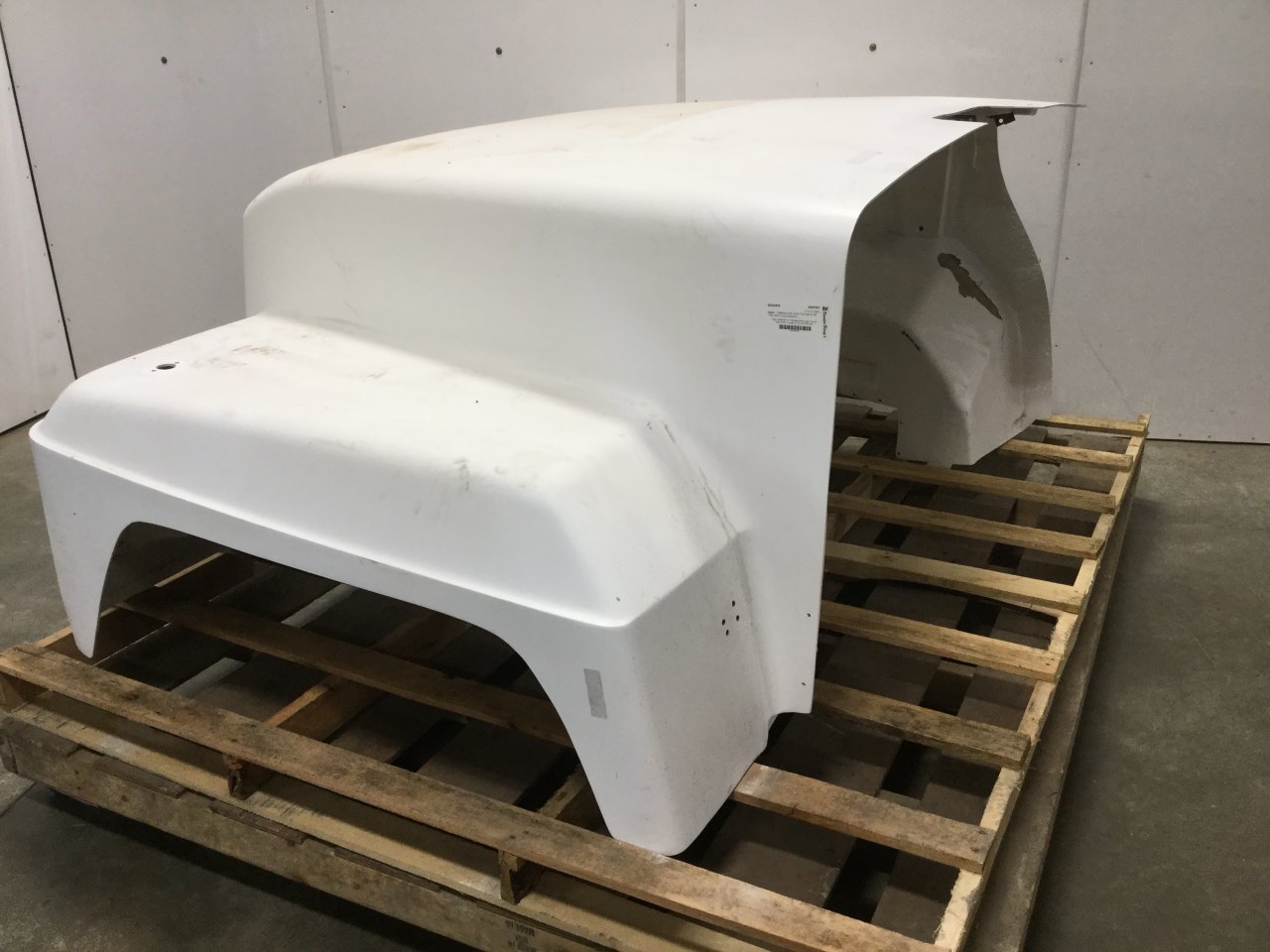 11-12501 | Mack RD800 Hood for Sale