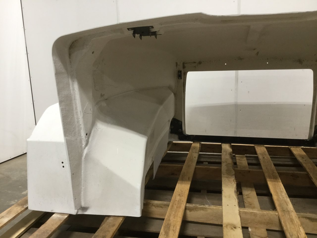 11-12501 | Mack RD800 Hood for Sale