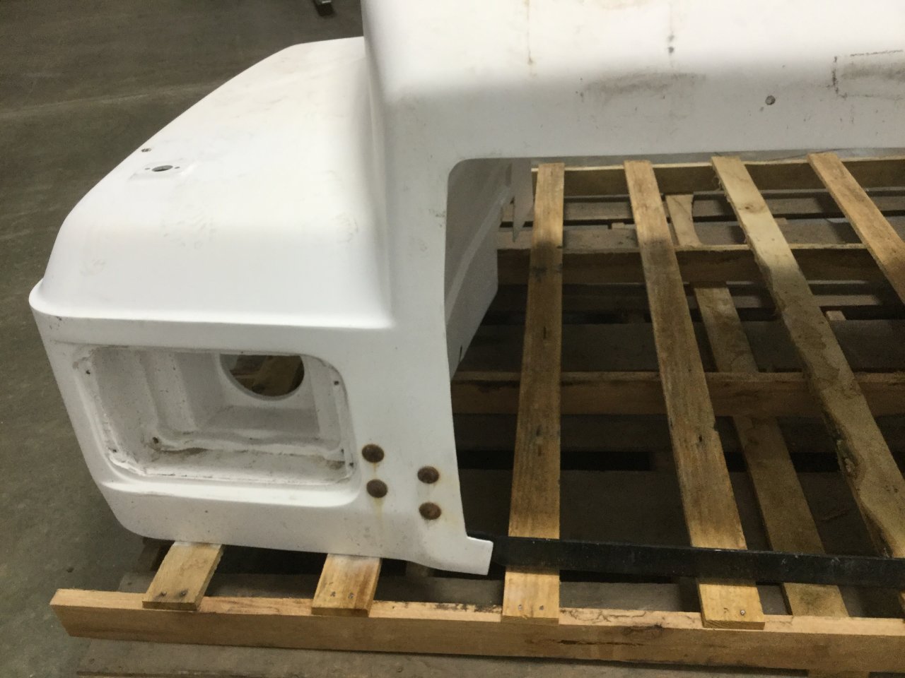 11-12501 | Mack RD800 Hood for Sale