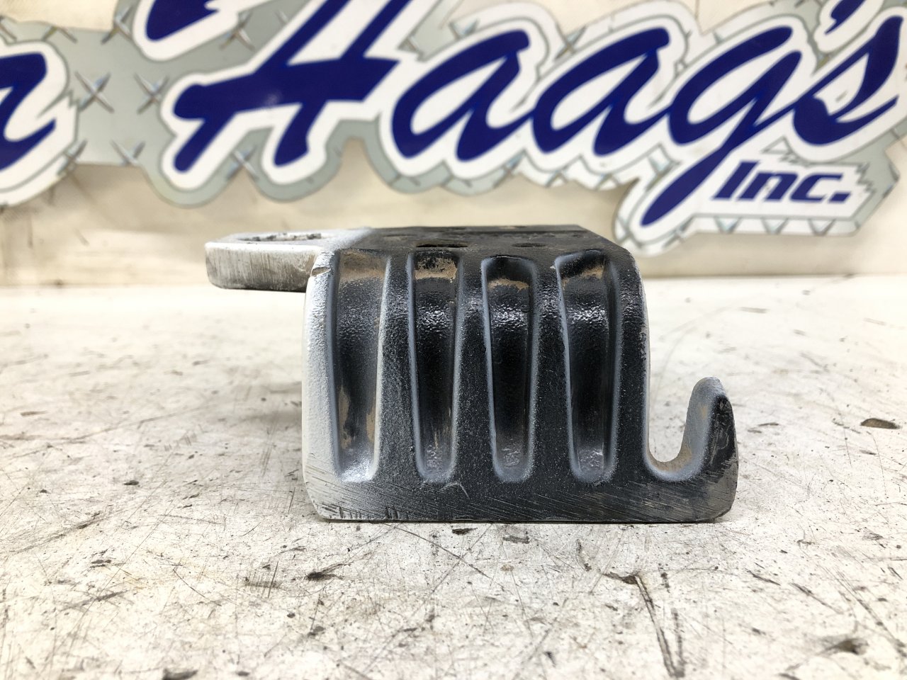L67-6018 B | Peterbilt 567 Hood Rest for Sale