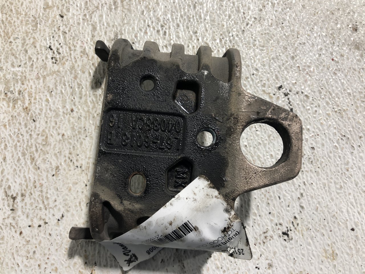 L67-6018 | Peterbilt 567 Hood Rest for Sale