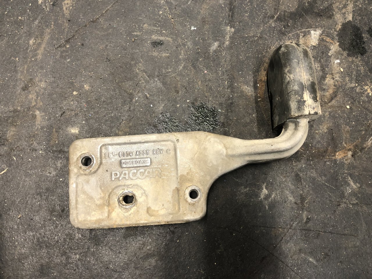 L85-6114 | Peterbilt 567 Hood Rest for Sale