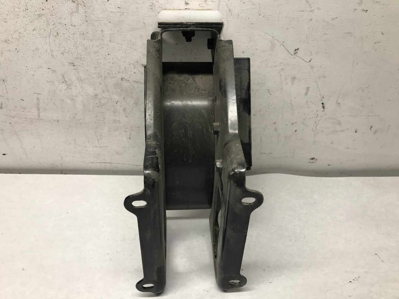 84204751 | Mack ANTHEM (AN) Hood Rest for Sale