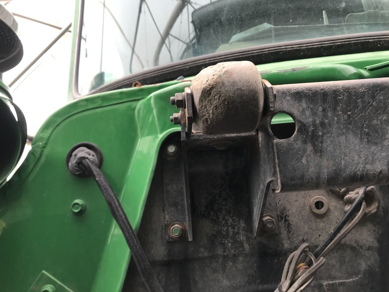 Mack RD600 Hood Rest for Sale
