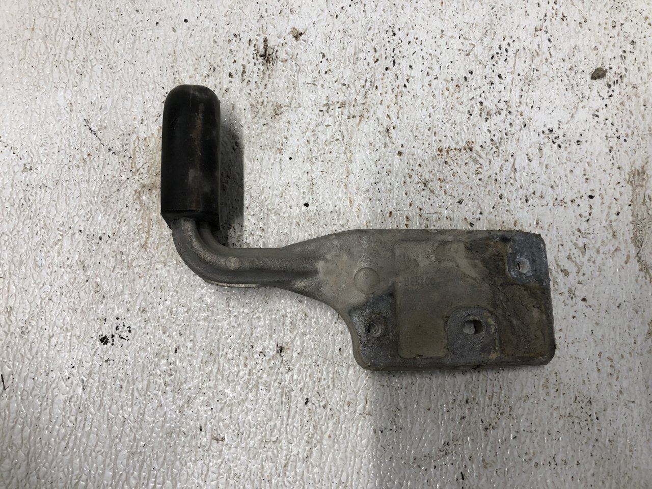 L85-6114 | Kenworth T880 Hood Rest for Sale