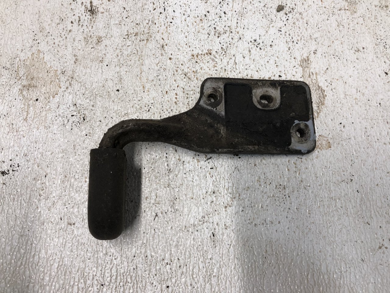 10041456 | Kenworth T880 Hood Rest for Sale
