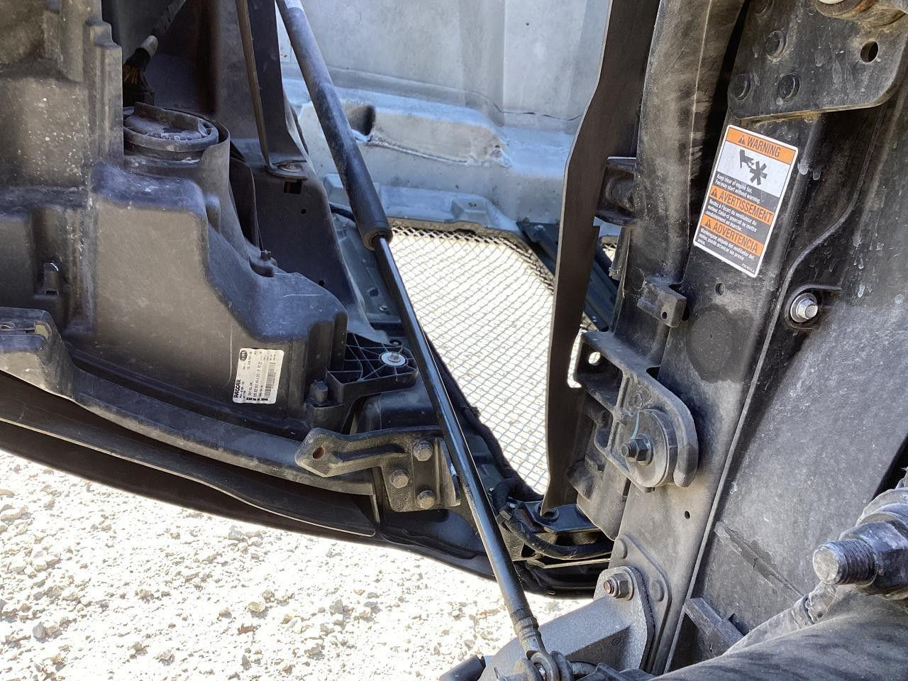 L71-1010 | Kenworth T680 Hood Shock for Sale