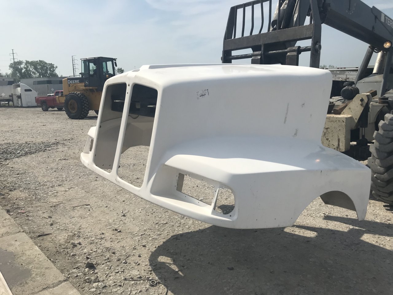 02-12506 | Kenworth T600 Hood for Sale