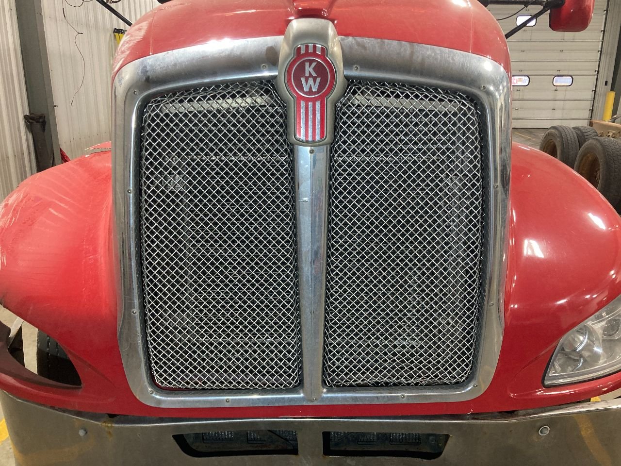 L29-1174-100 | Kenworth T660 Grille for Sale
