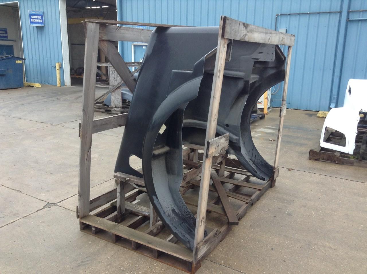 K146131111SPL | Kenworth T800 Hood for Sale