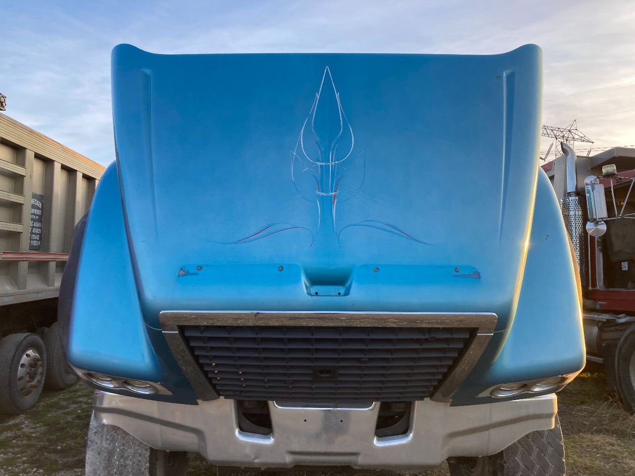 Volvo VHD Hood for Sale