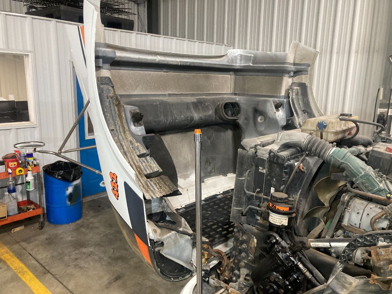 82718448 | Volvo VNL Hood for Sale