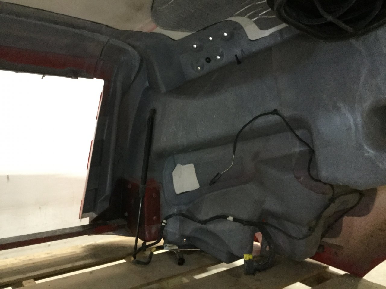 82743891 | Volvo VNL Hood for Sale