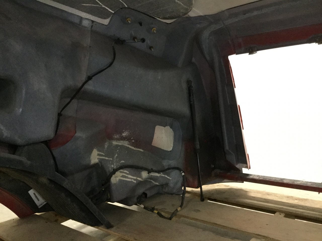 82743891 | Volvo VNL Hood for Sale
