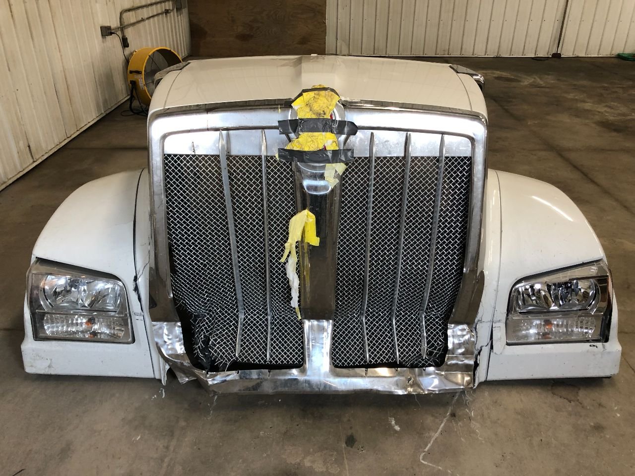 Kenworth W990 Hood for Sale