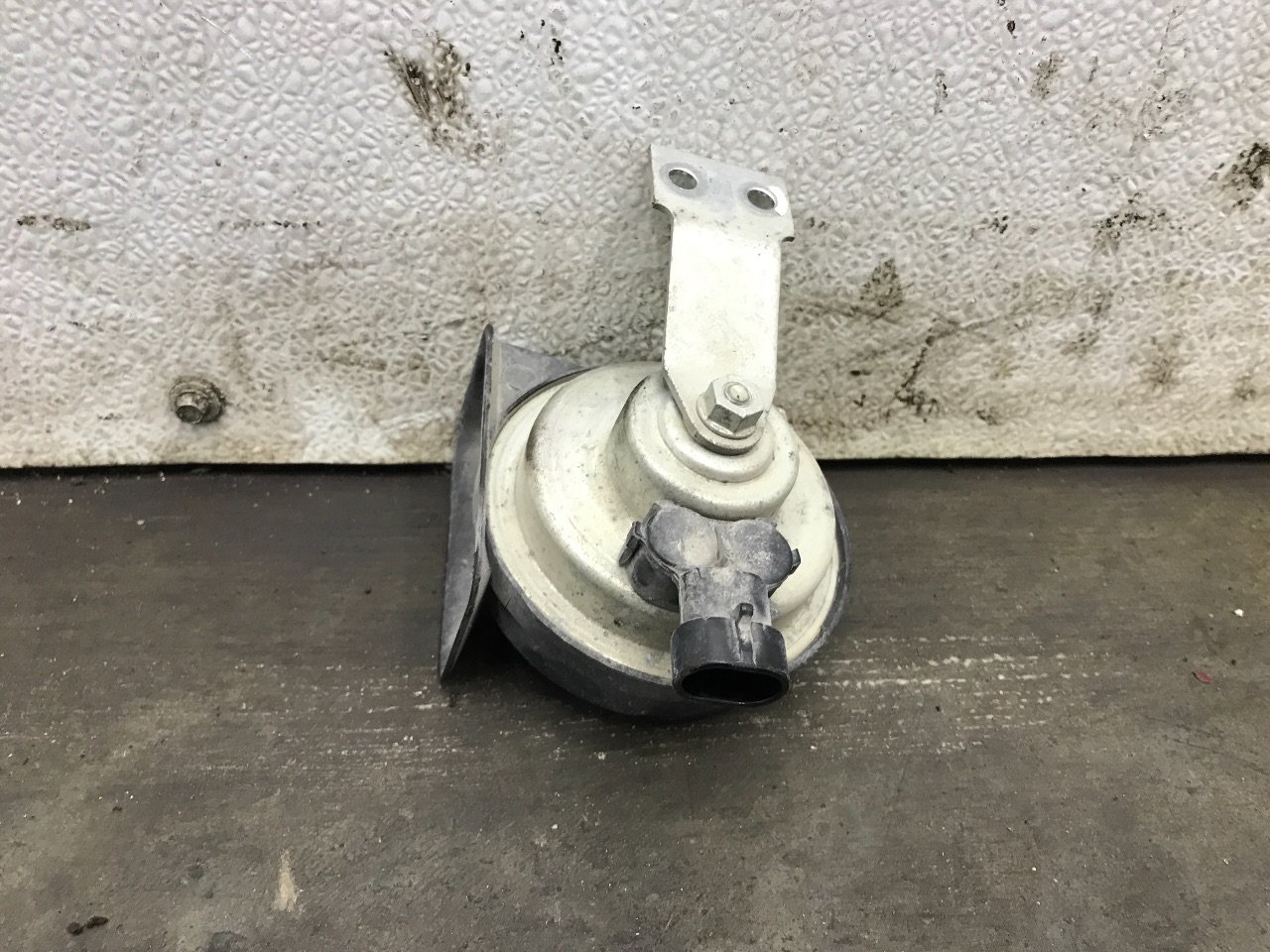 Western Star Trucks 5700 Horn for Sale