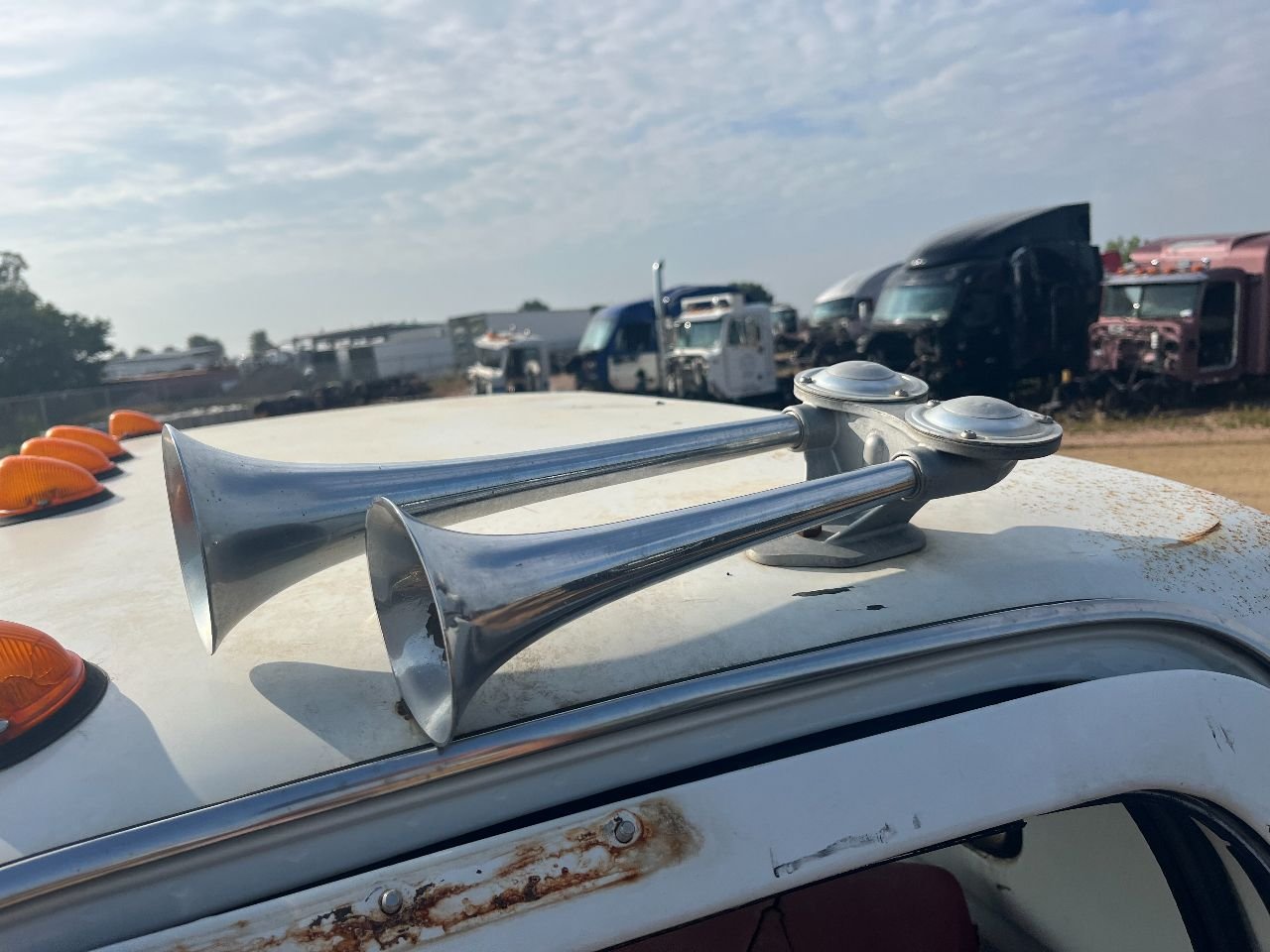 GMC 7000 Horn for Sale