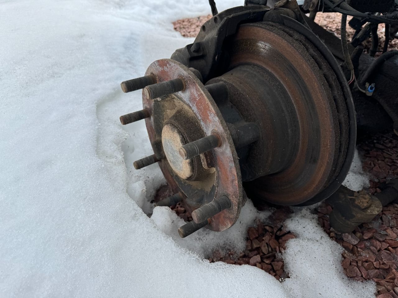 5762C | Chevrolet C4500 Hub for Sale