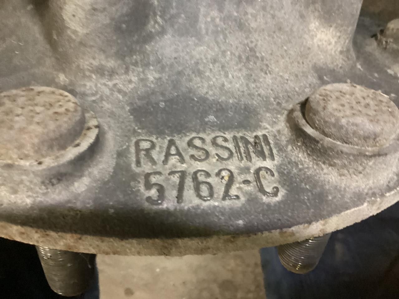 5762C | Chevrolet C4500 Hub for Sale