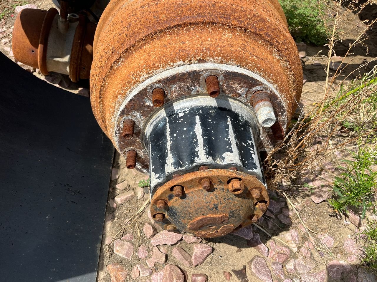 Freightliner FLC120 Hub for Sale