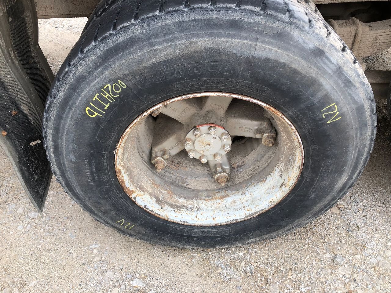 International TRUCK Hub for Sale