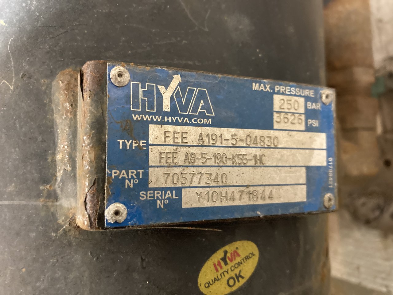 Hyva Corp 70577340 Hydraulic Cylinder for Sale