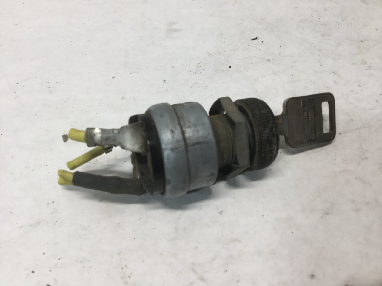Freightliner FLD120 CLASSIC Ignition Switch for Sale