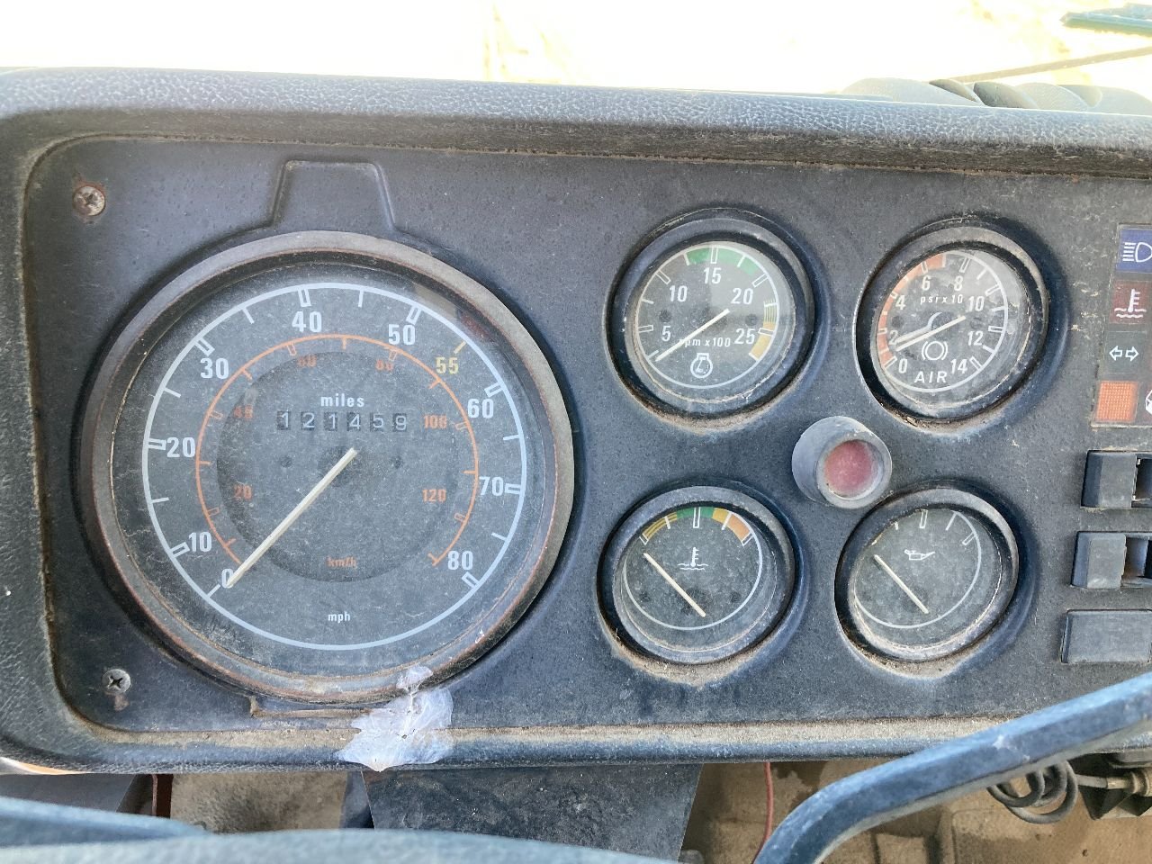 Peterbilt 200 LCF Speedometer Instrument Cluster for Sale