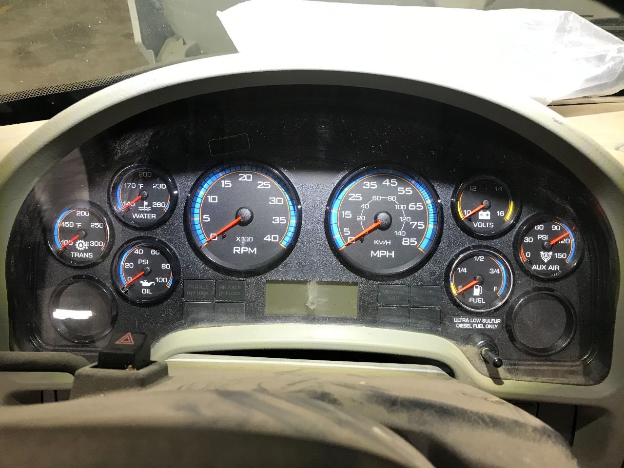 3868364F95 | International 3300 Speedometer Instrument Cluster for Sale